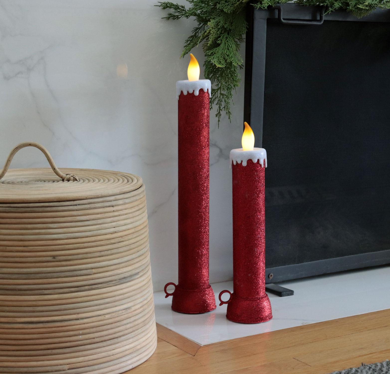 18 Inch Battery Operated Red Glitter Pillar With Fireglow Flame Effect